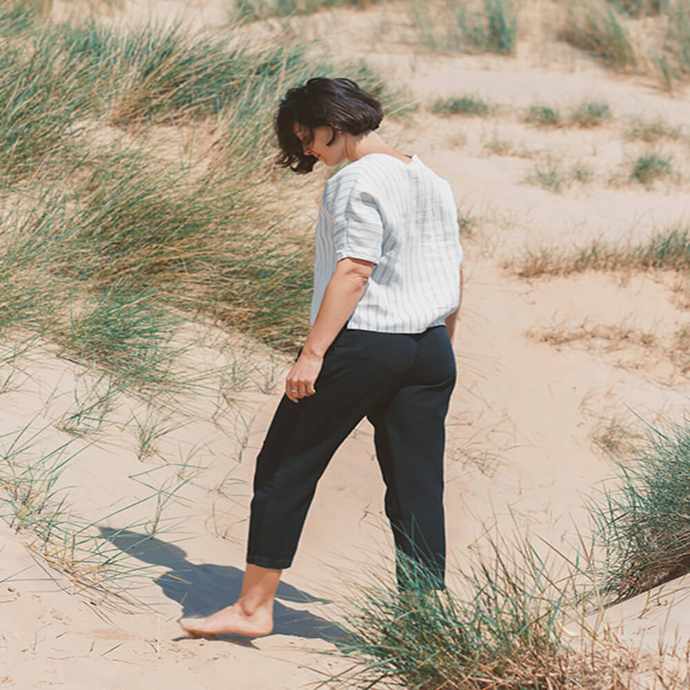 Fabrics-store.com: Ines — V-neck Top, Type - PDF