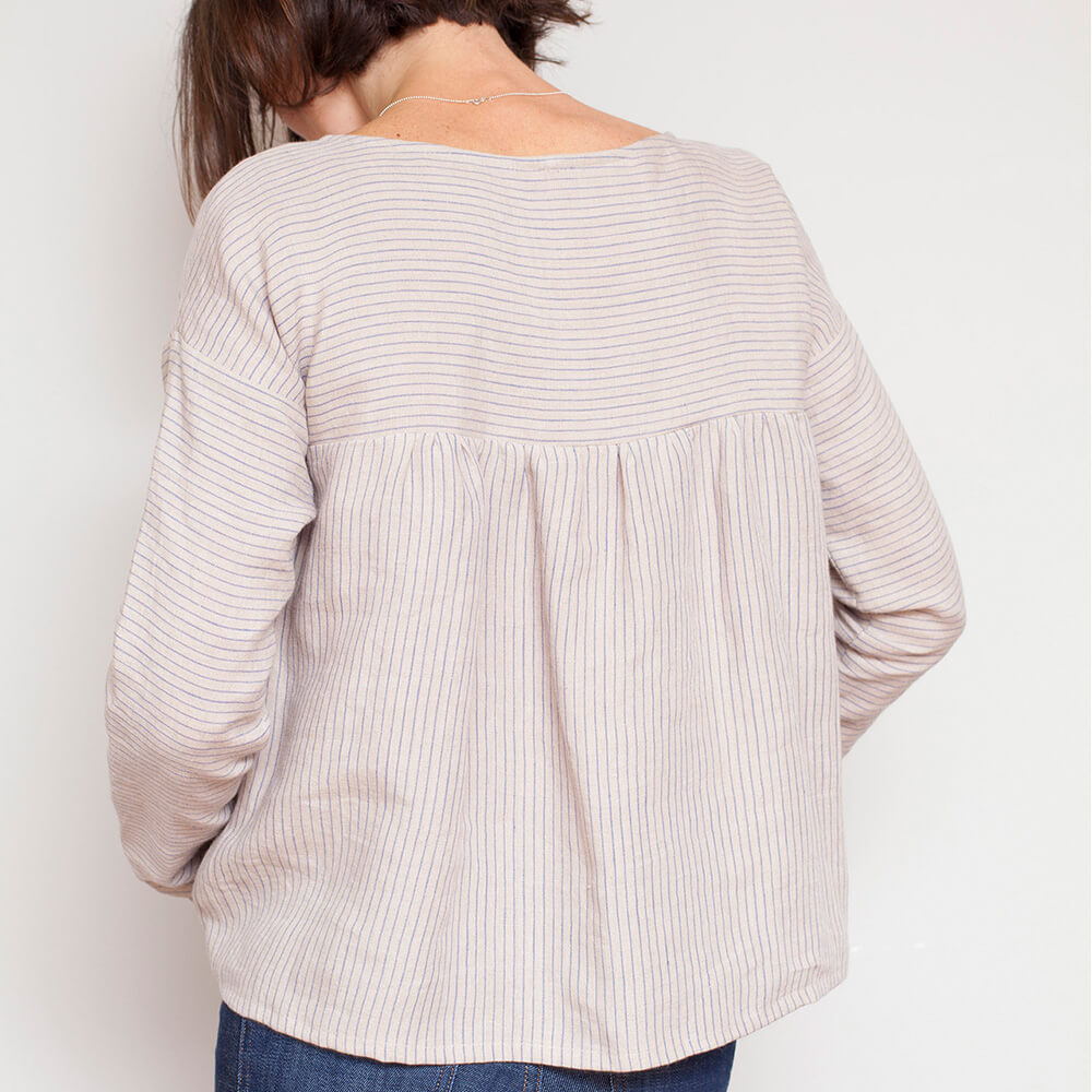 Fabrics-store.com: Nola — Striped Linen Gathered Blouse, Type - PDF